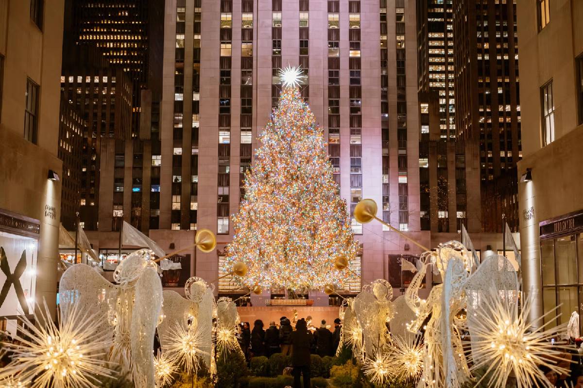 De kerstboom van Rockefeller Center 2025 wordt vanavond aangestoken ...