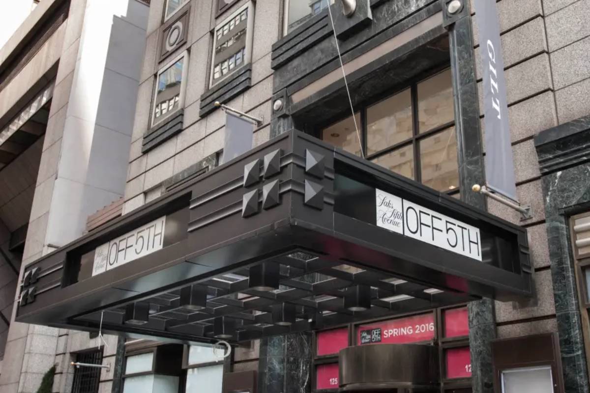 NYC Is Losing A Discount Luxury Gem — Here’s Why Saks Off Fifth Is ...