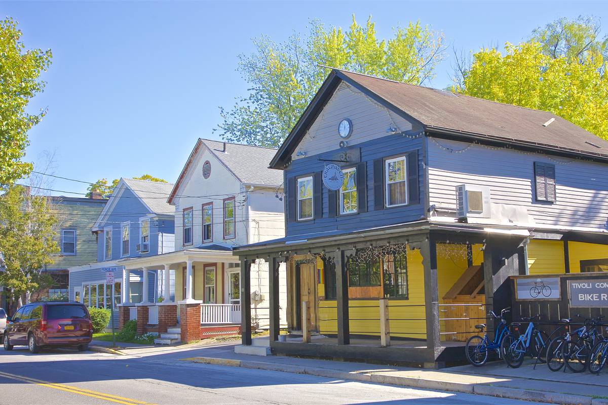 This Adorable Upstate NY River Town Has Only 1,000 Residents — And Its ...