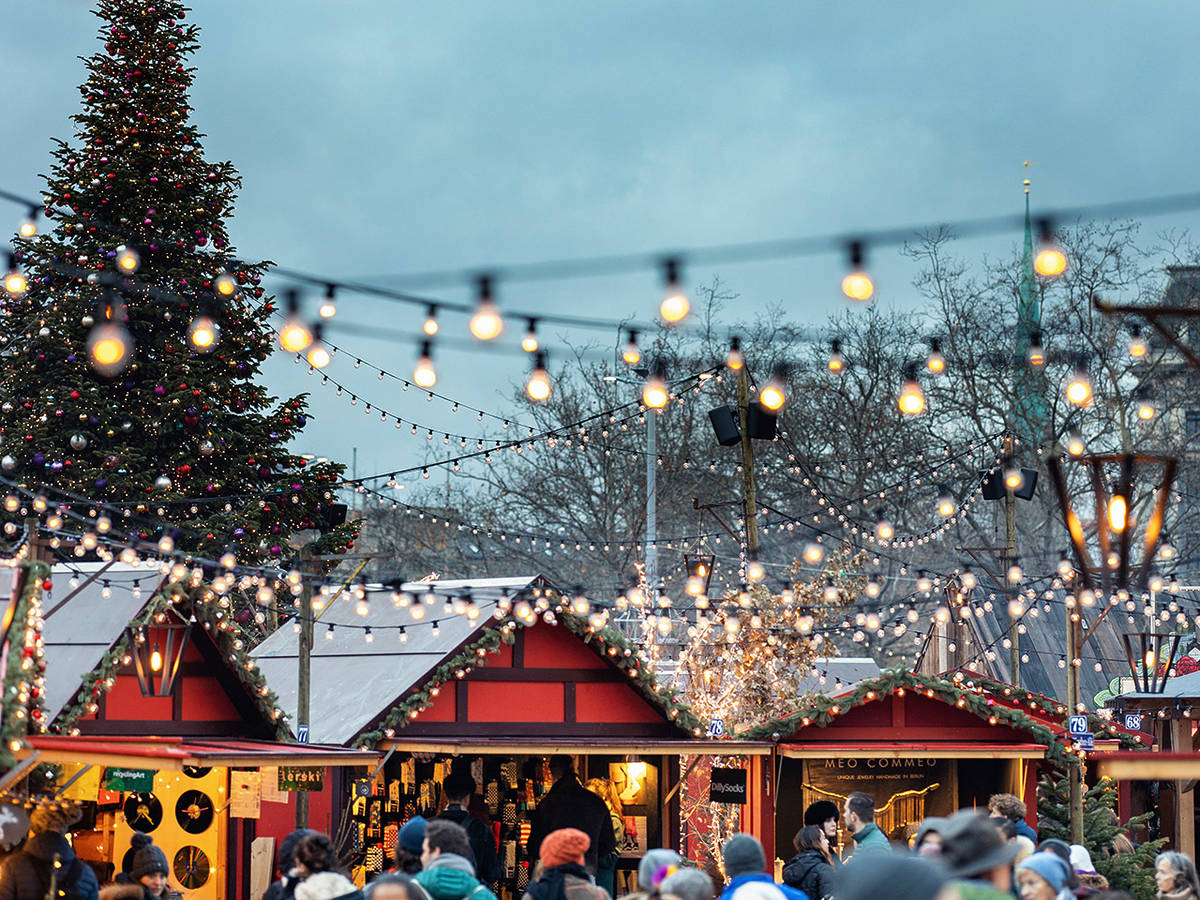 You Can Sip Free Swiss Hot Chocolate At This Cozy NYC Wine Bar For A ...