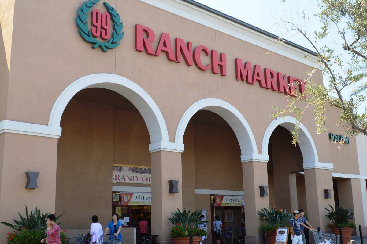 Um enorme salão de alimentação está sendo inaugurado abaixo do 99 Ranch ...