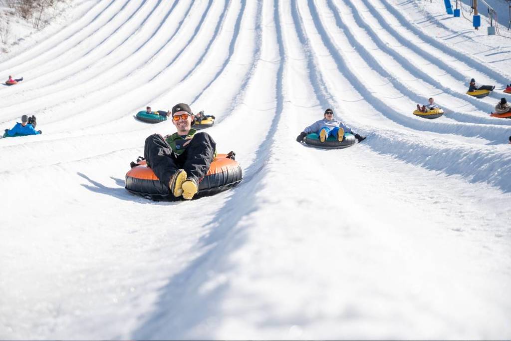 The Country’s Largest Snow Tubing Resort Is Just 2 Hours From NYC ...