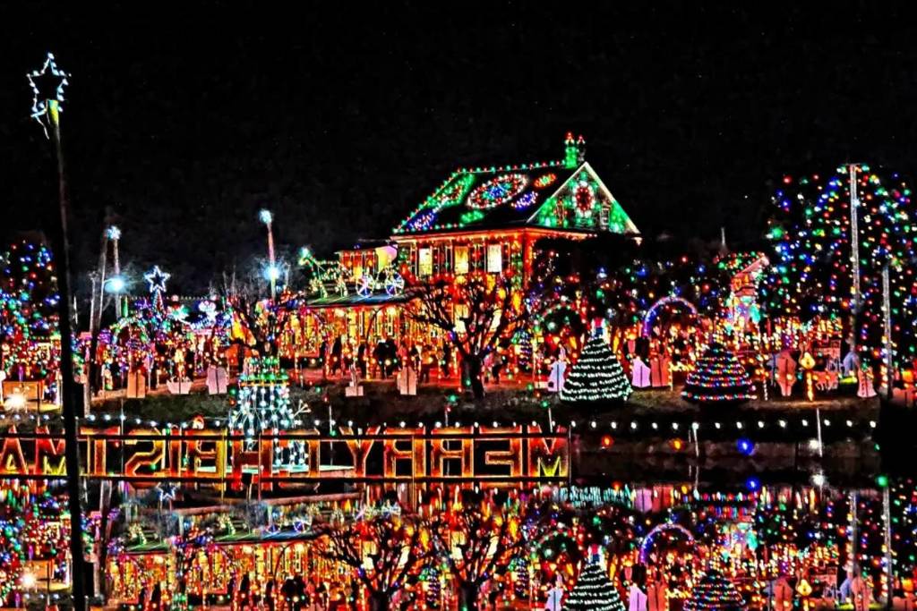 This Hidden Valley Near NYC Is Home To A Spectacular Christmas Village ...