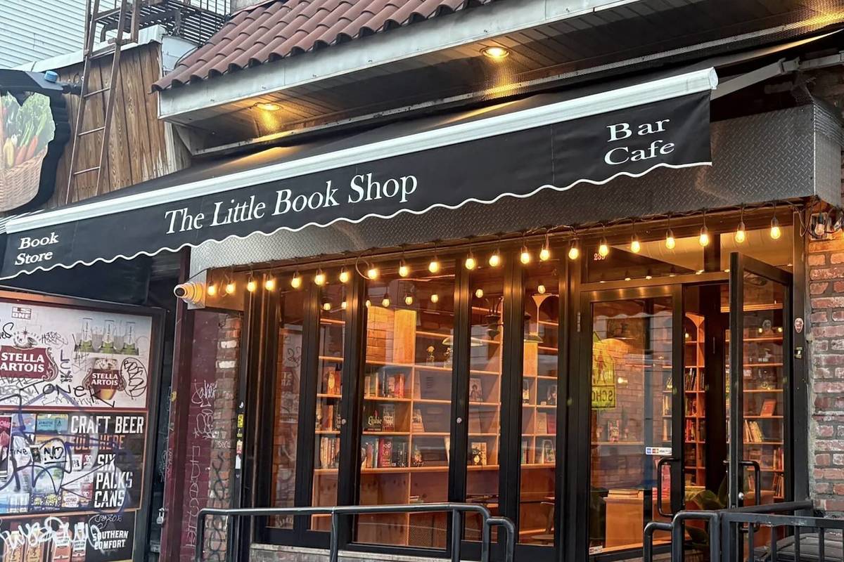 This Adorable New Bookshop In Brooklyn Leans Into Its Cozy Factor By ...