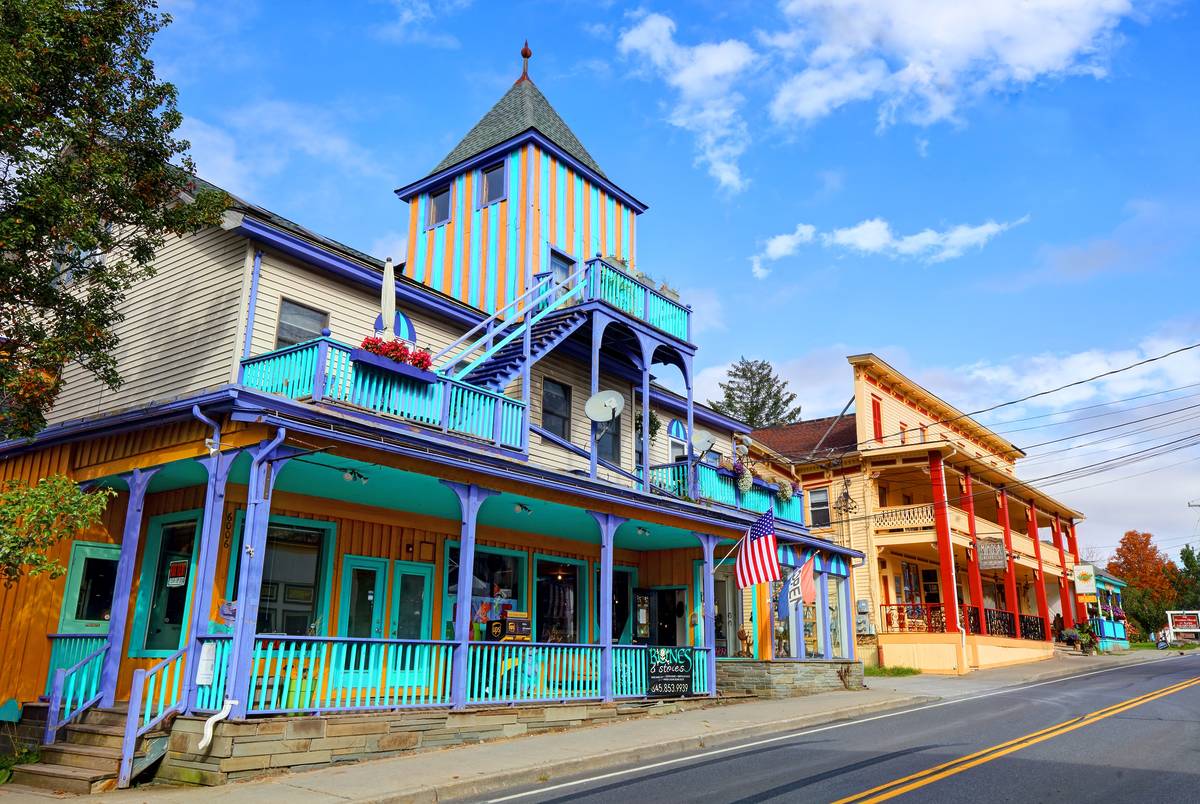 This Artsy New York Village Is Known As The ‘Painted Village in the Sky ...