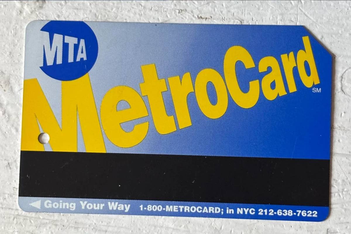 The MTA Is Giving Away Free '90s Era Blue MetroCards — Here's How You ...