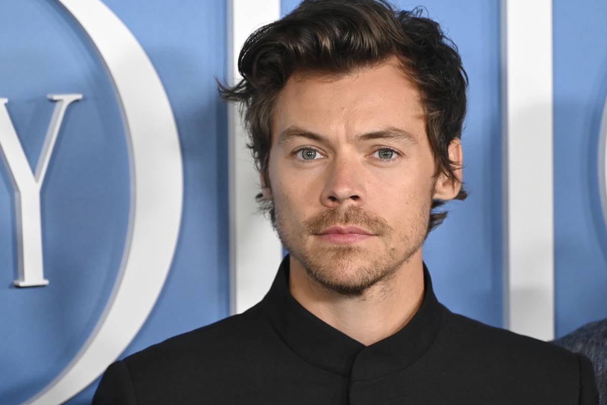 A Secret Harry Styles Pop-Up Is Happening At Select NYC Record Stores ...