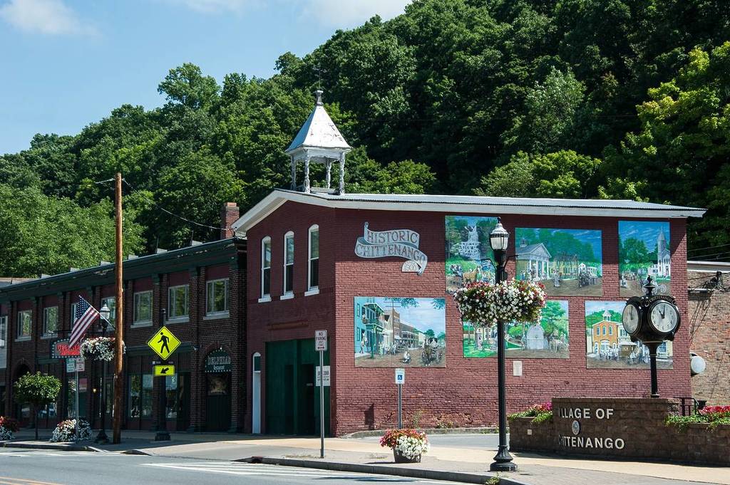 This Upstate NY Village Is A Real-Life ‘Wizard Of Oz’ Town — With ...