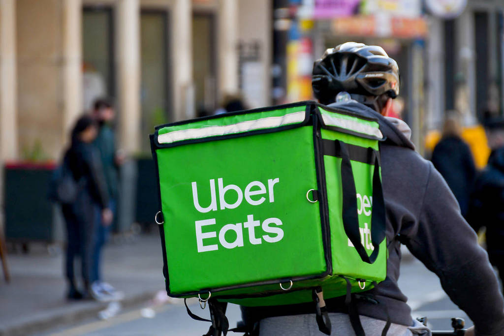 New NYC Delivery App Law Begins January 26 — Expect Mandatory 10% Tips ...