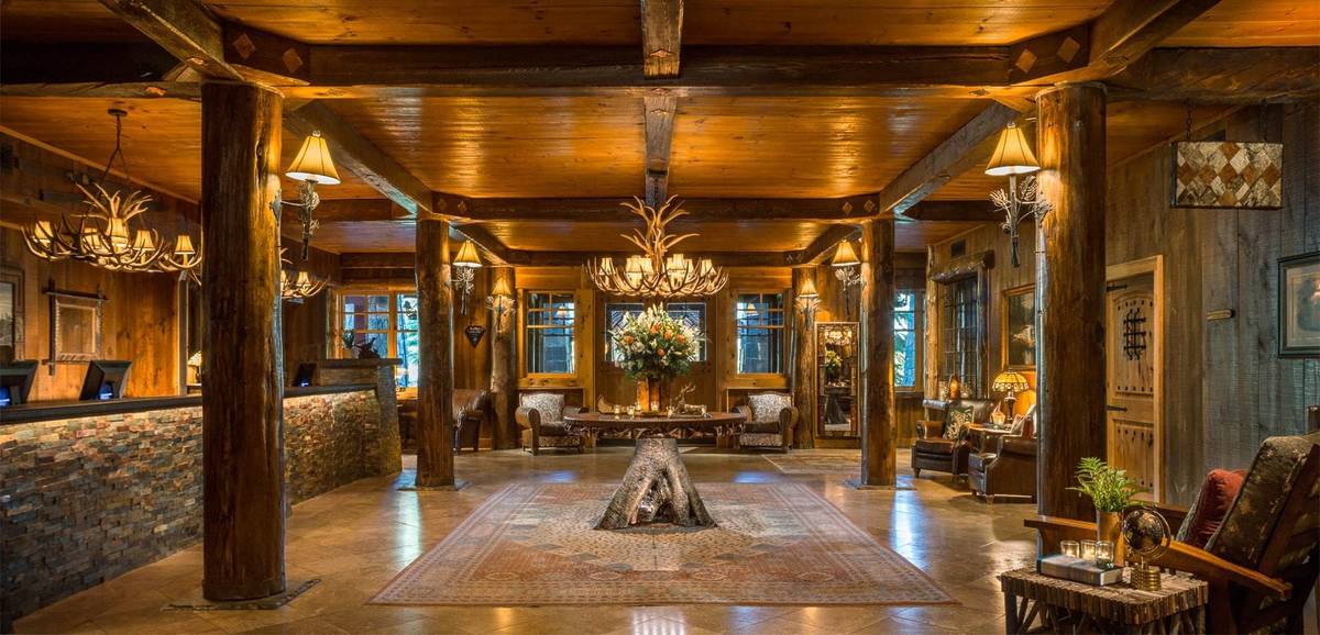 This Luxe Hidden Retreat In Upstate NY Feels Like Living In A Real-Life ...