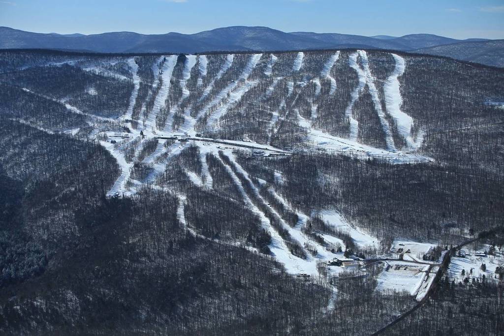 Only 2 Hours From NYC: This Low-Key Catskills Winter Mountain Has The ...