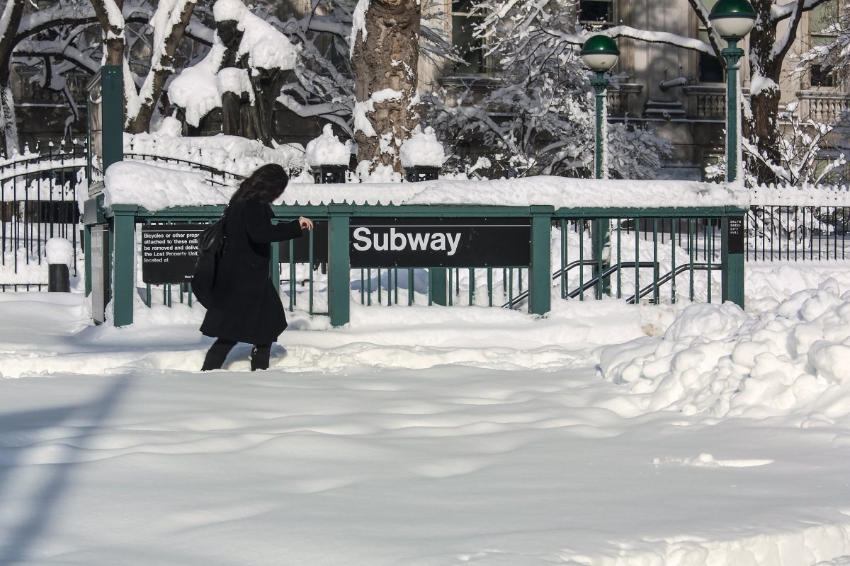 NYC Blizzard Live Updates: Full List Of Transit Cancellations, School ...