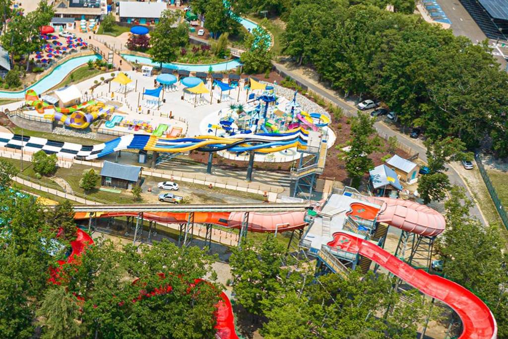 A solo una hora y media de Nueva York, este parque acuático «paraíso ...