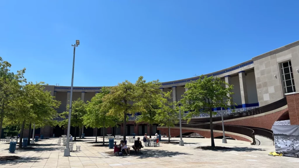 After 17 years, NYC is finally reopening the massive 140,000-square ...