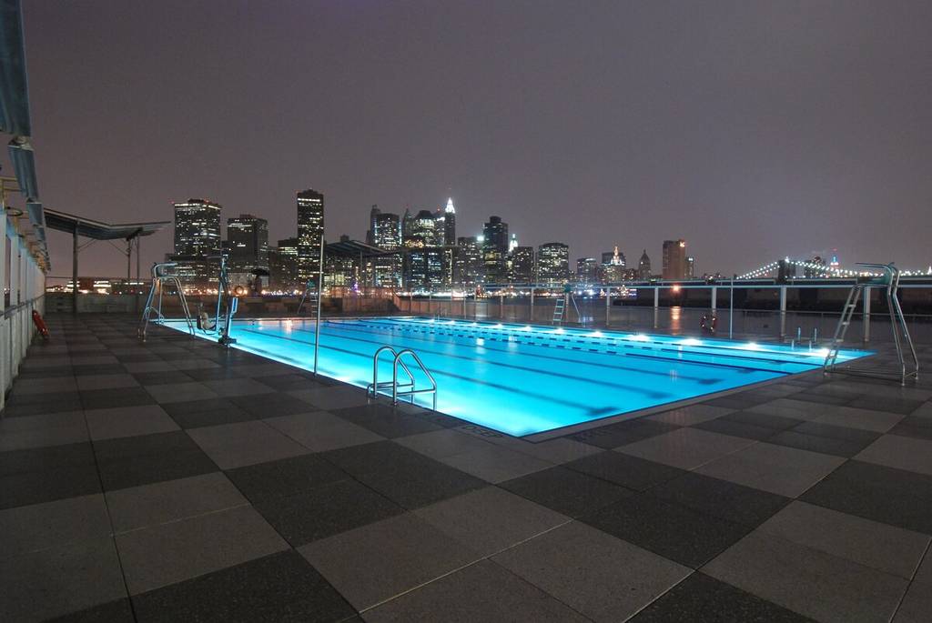New York's 260-foot free 'floating oasis' mobile pool offers a unique ...