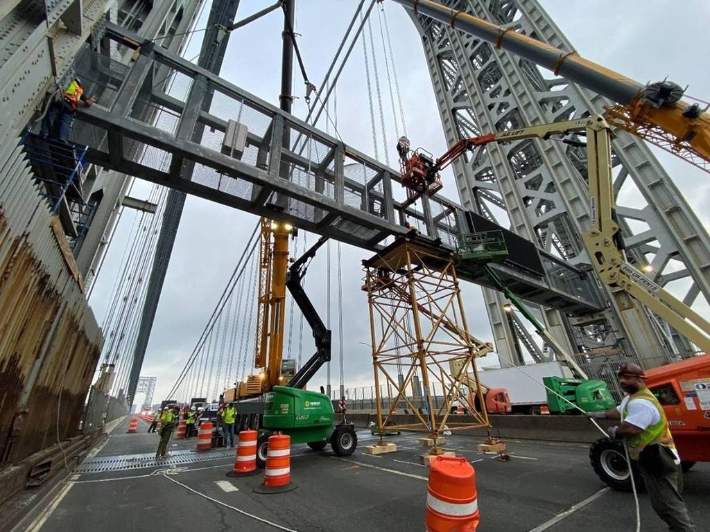 NYC's George Washington Bridge faces massive delays & lane reductions ...