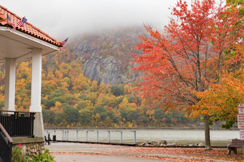 Dating back to 1846, this beautifully preserved 2,000-person Hudson ...