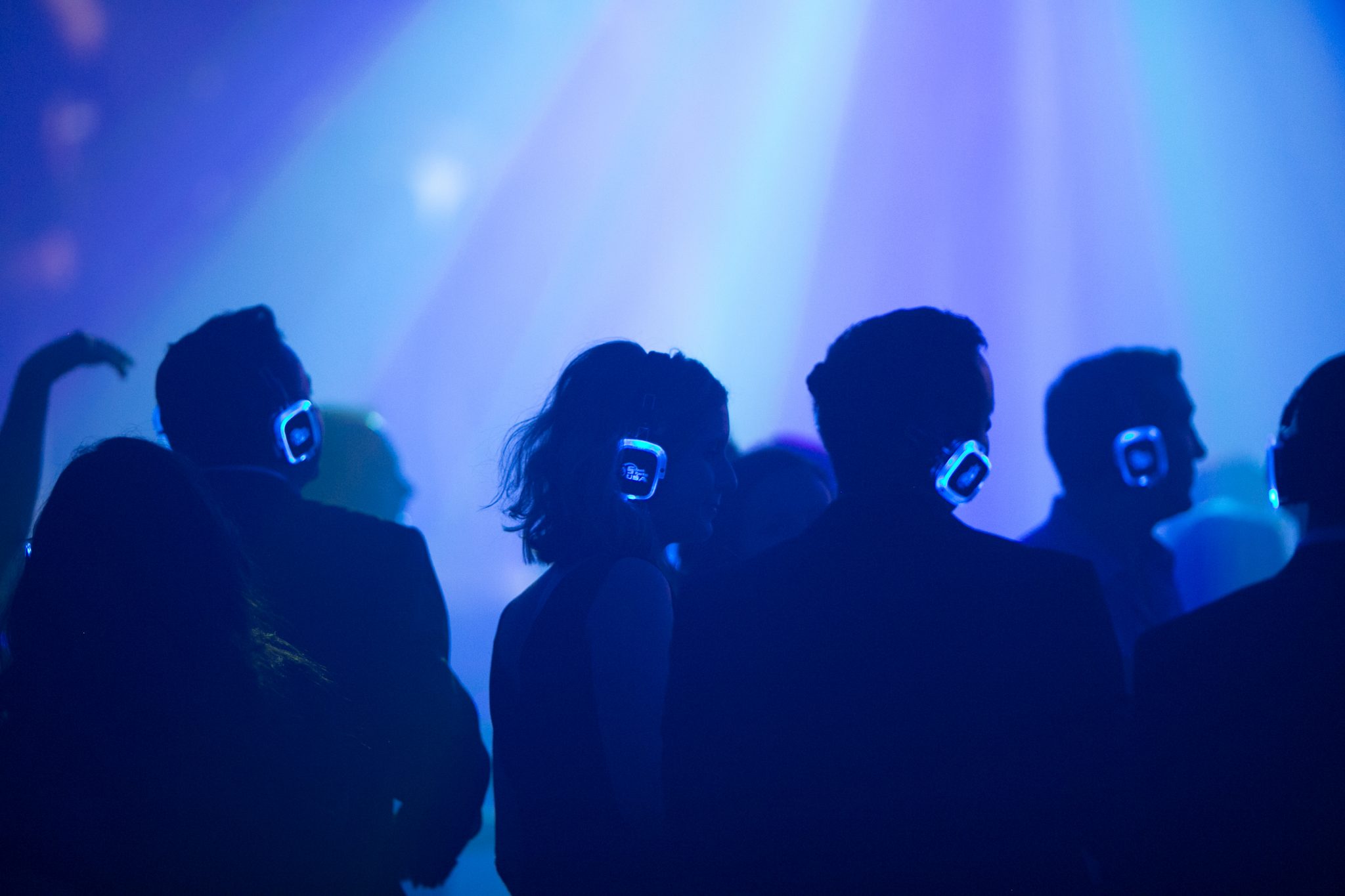 Get A Taste Of Nostalgia At This Epic 90s Dance Party Hosted By Dave ...