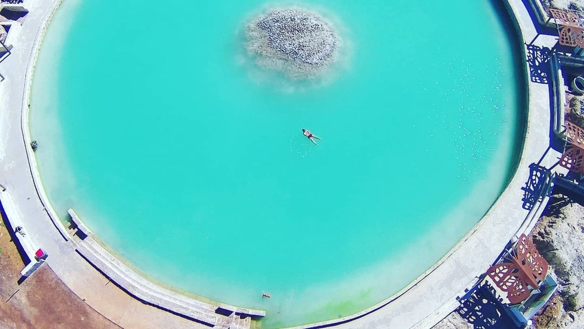 Lake Magic Is A Stunning Turquoise Pool Near Wave Rock