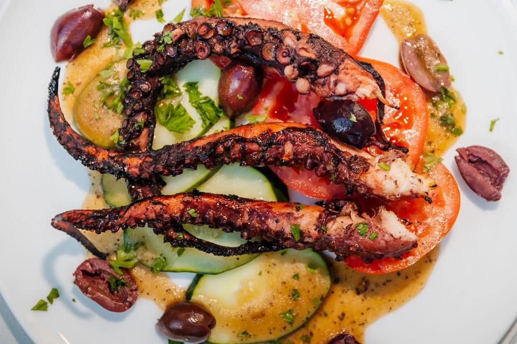10 Of The Greatest Greek Restaurants In Philadelphia