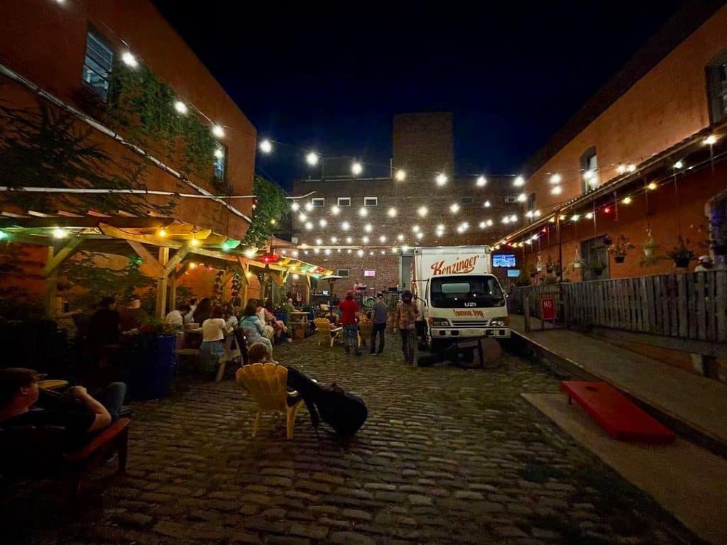 10 Brilliant Breweries In Philadelphia With The Best Beer