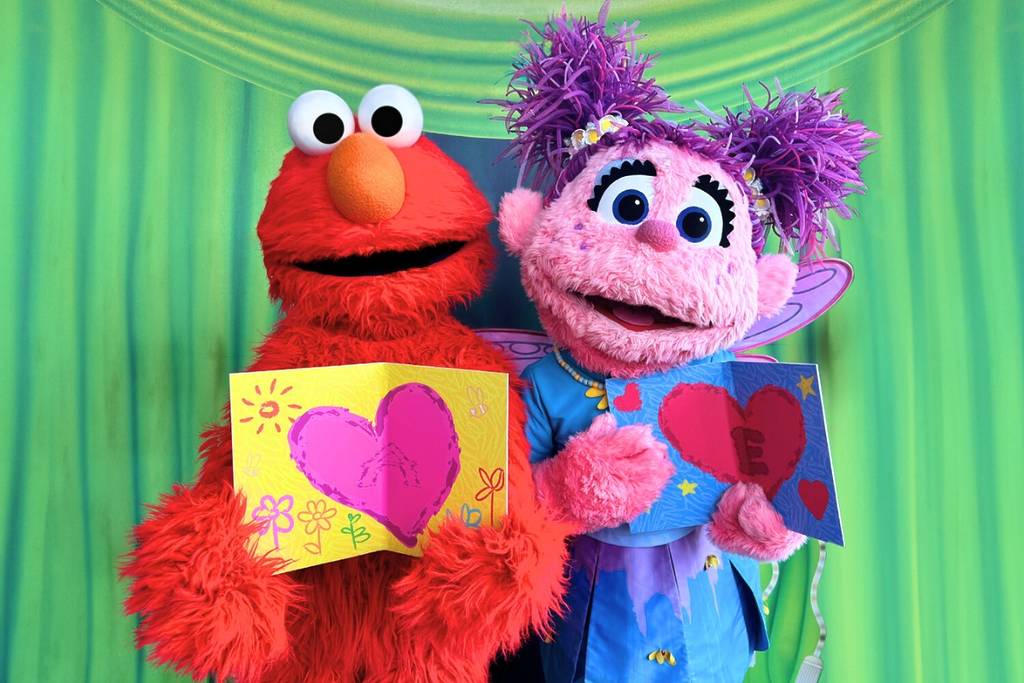Share A Meal With Sesame Street Friends At Sesame Place