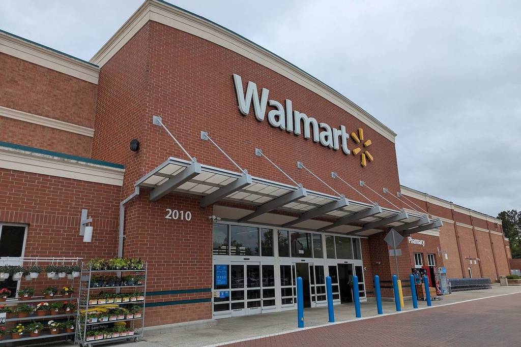 Christmas Eve Hours in Philly: What Time Target, Walmart, Grocery ...