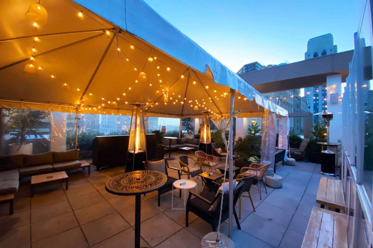 A Ski-Inspired Rooftop Party Is Taking Over Center City For A Good ...