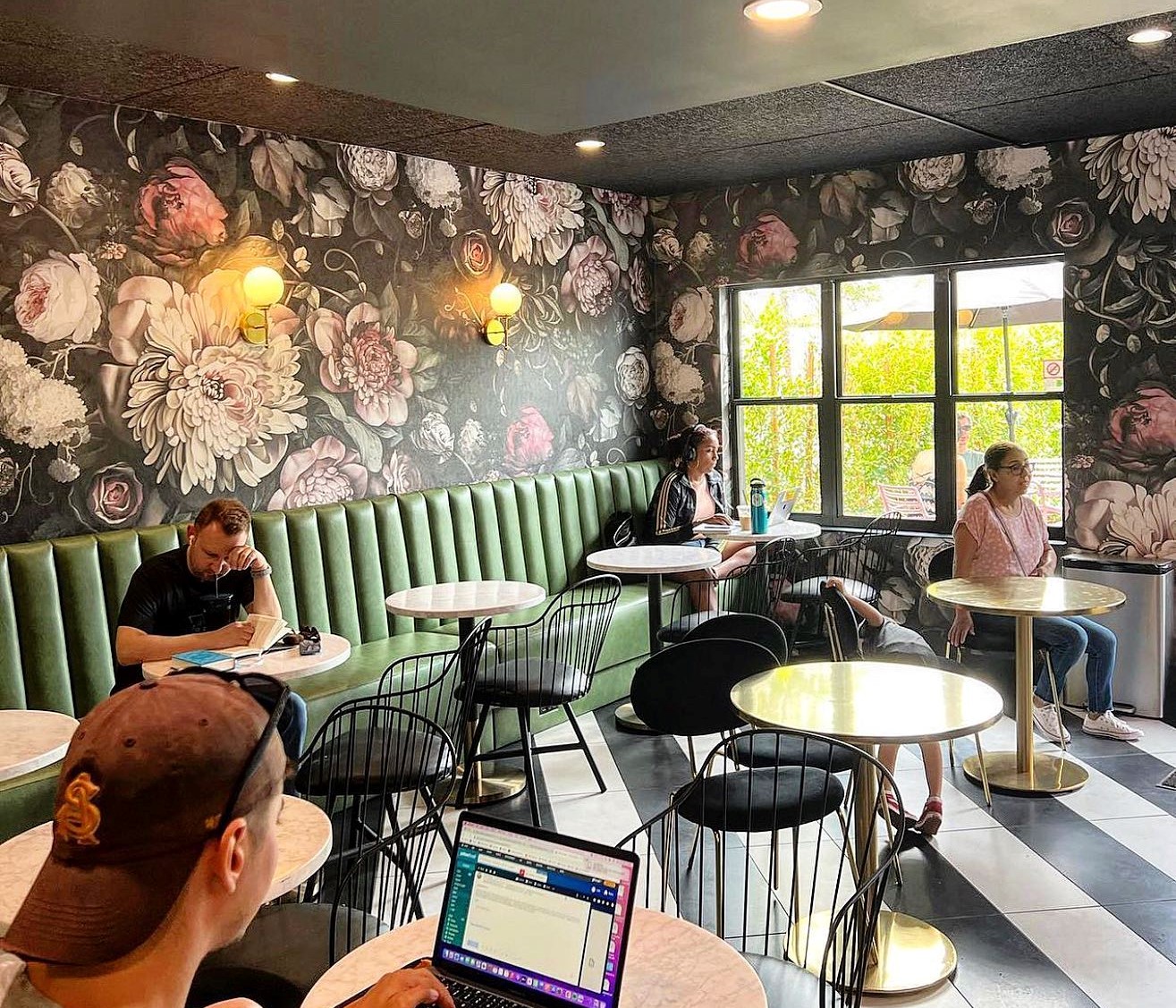 11 Fabulous Coffeehouses In Phoenix For Your Caffeine Fix