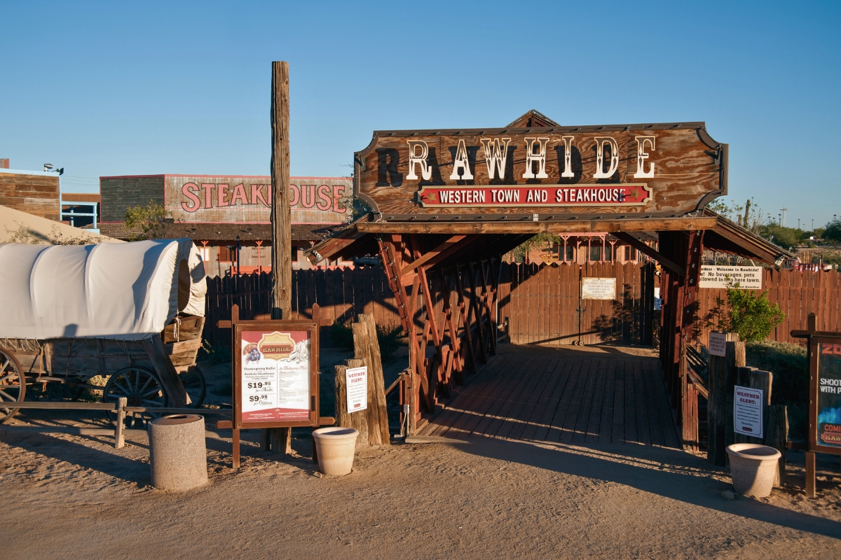 Battle Zombies In The Old West At Rawhide Apocalypse