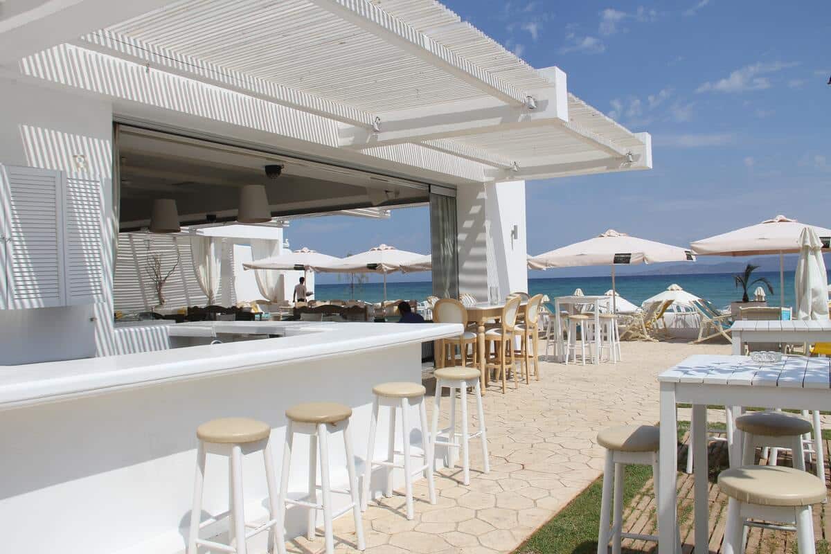 10 Strandbars in der Nähe von Rom für den perfekten Aperitif