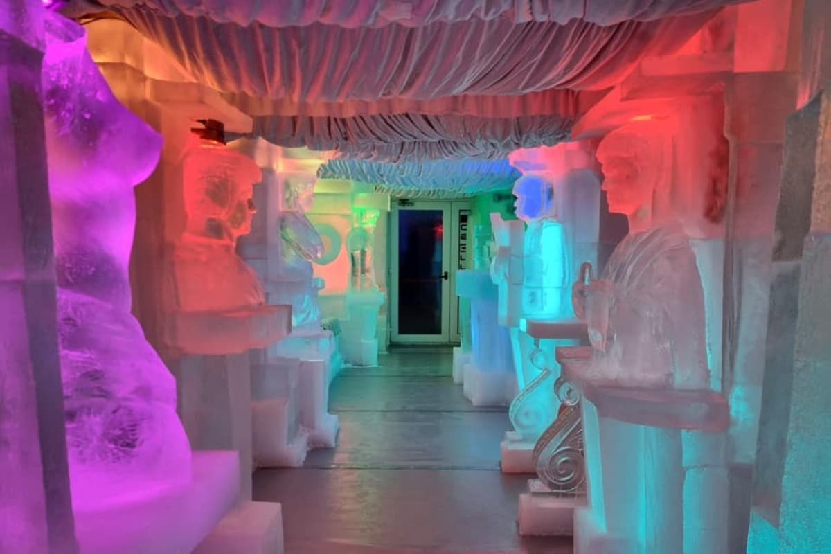 Il pub di ghiaccio a Roma: l'unico bar a meno 5 gradi in Italia