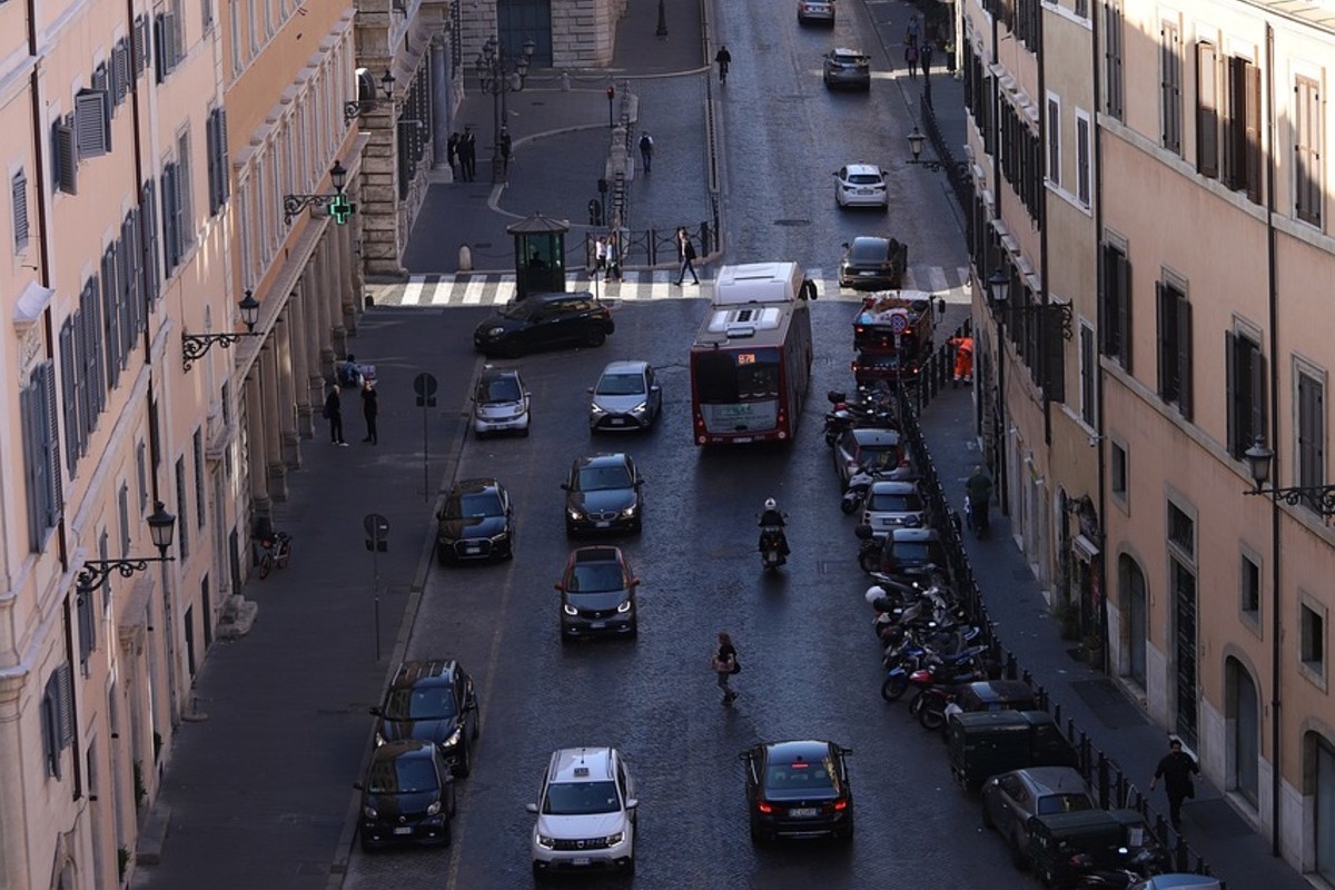 Roma è la 12º città più trafficata al mondo. Il giorno e l'ora da ...