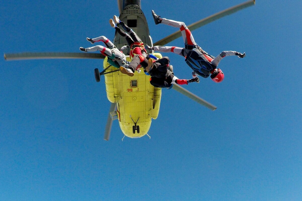 Skydiving in Rome: how much it costs and what to know before you do it