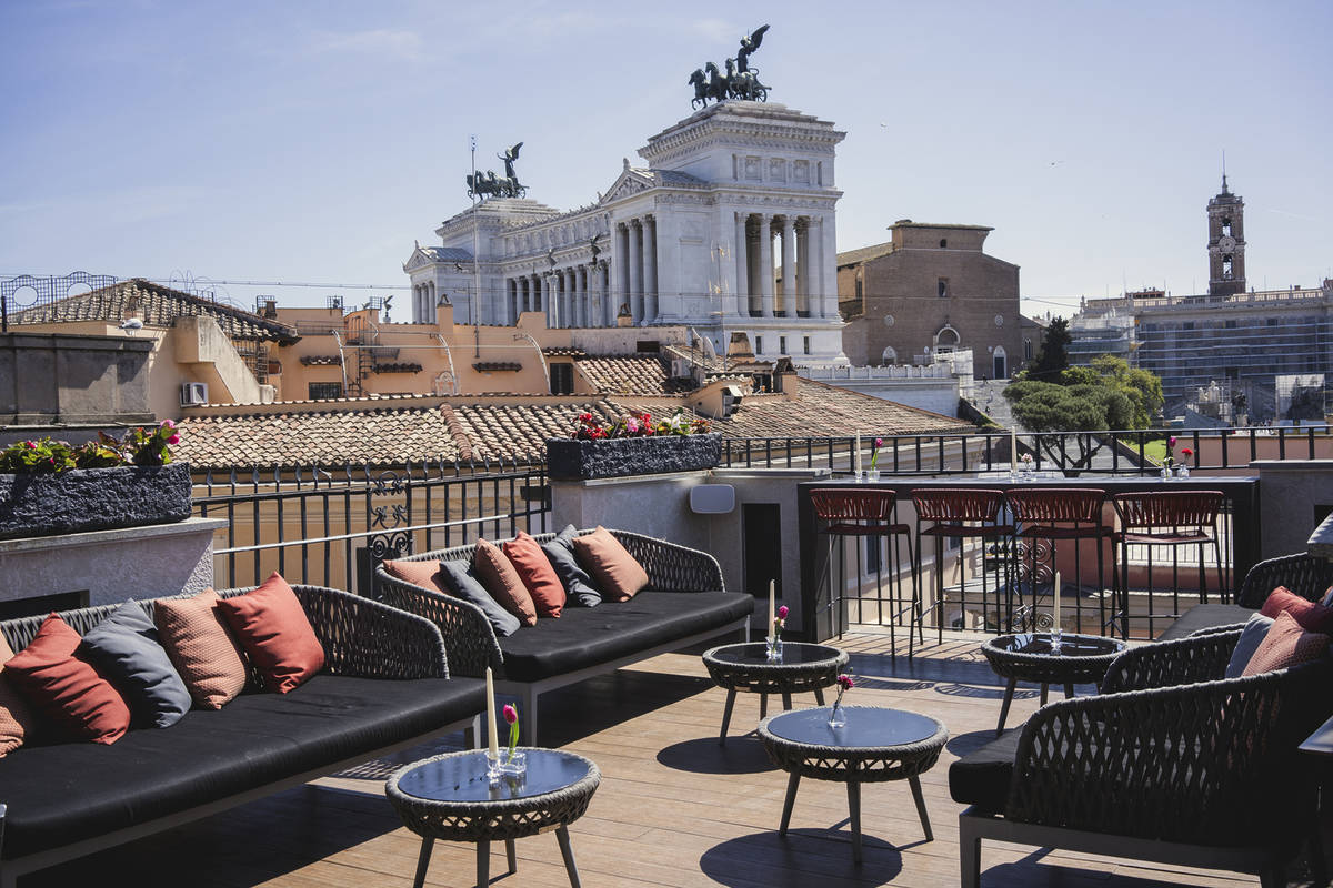 L'aperitivo sul rooftop in centro con i cocktail sugli stati d’animo