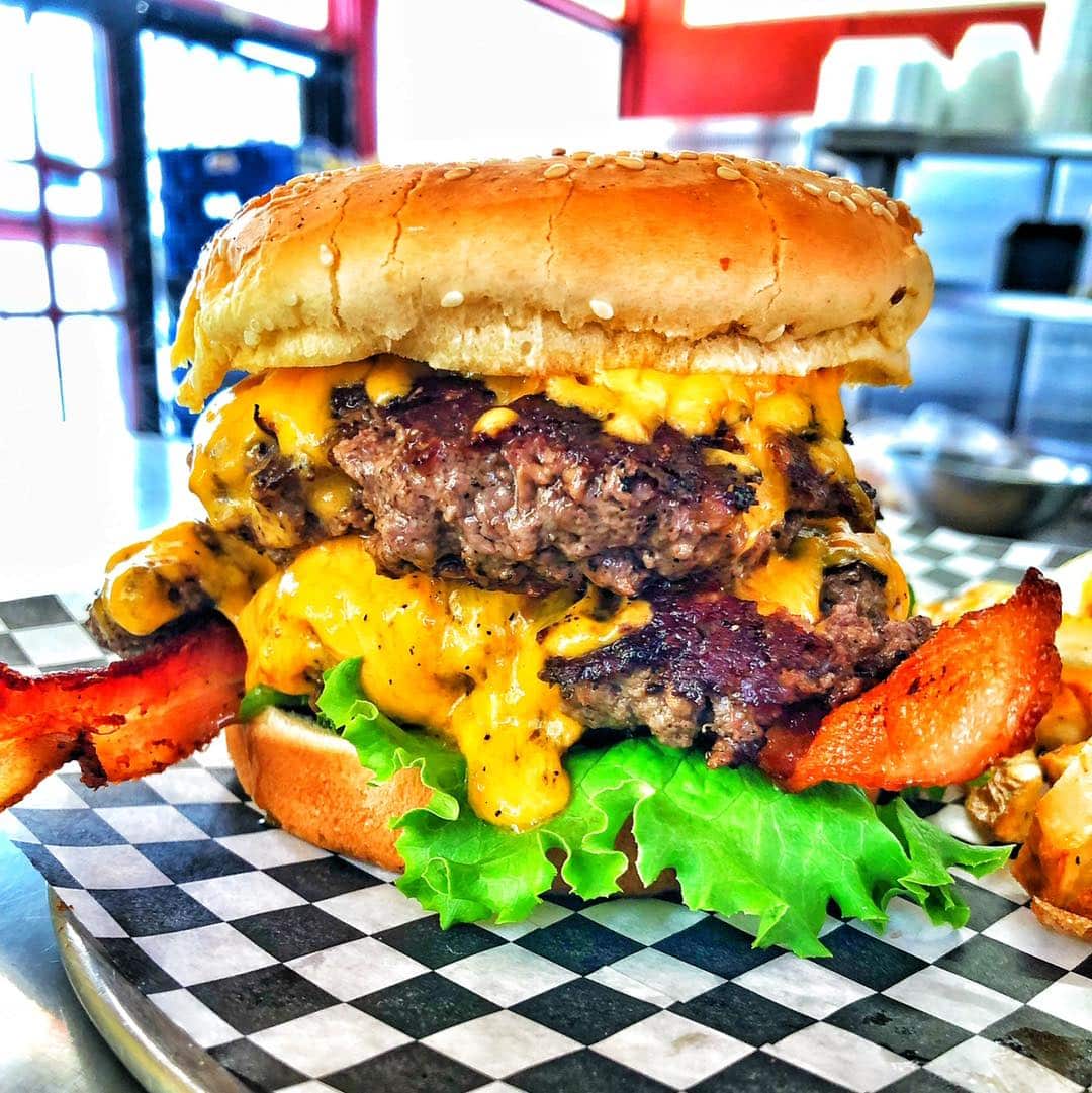 10 Brilliant Burger Joints In San Antonio With The Best Burgers