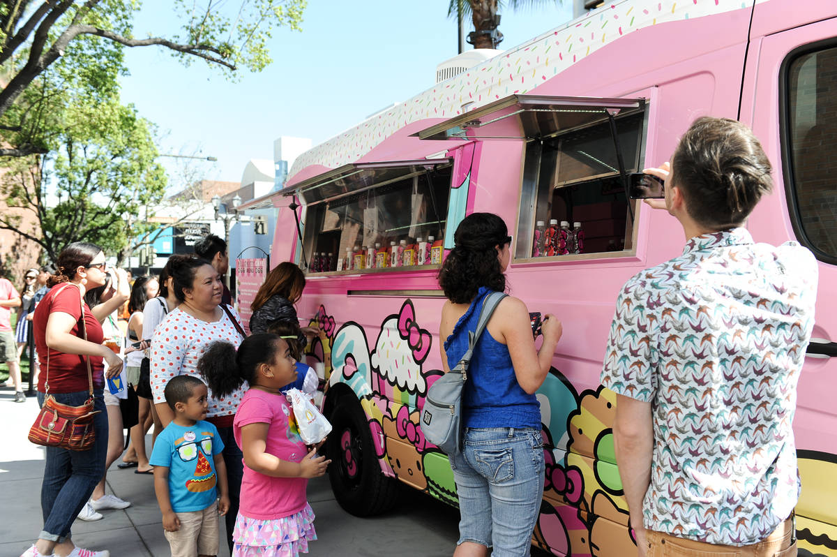 This Cute Hello Kitty Cafe Truck Is Coming To Summerlin On Saturday
