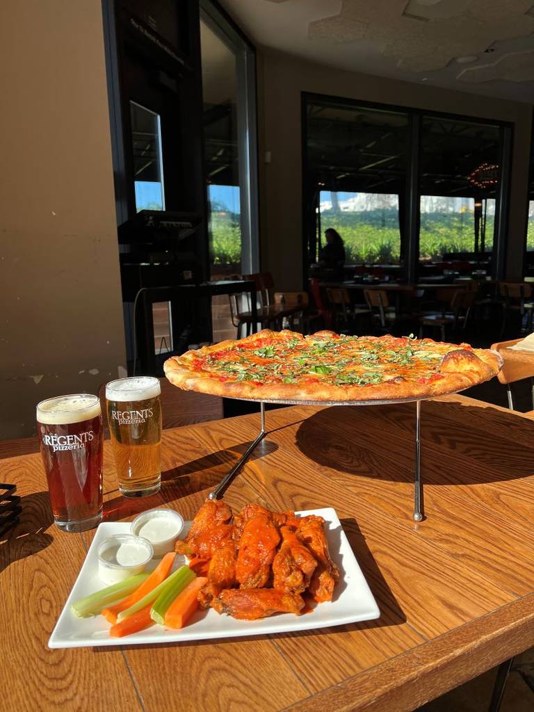 Regents Pizzeria In San Diego Sells 18,000 Slices Every Month