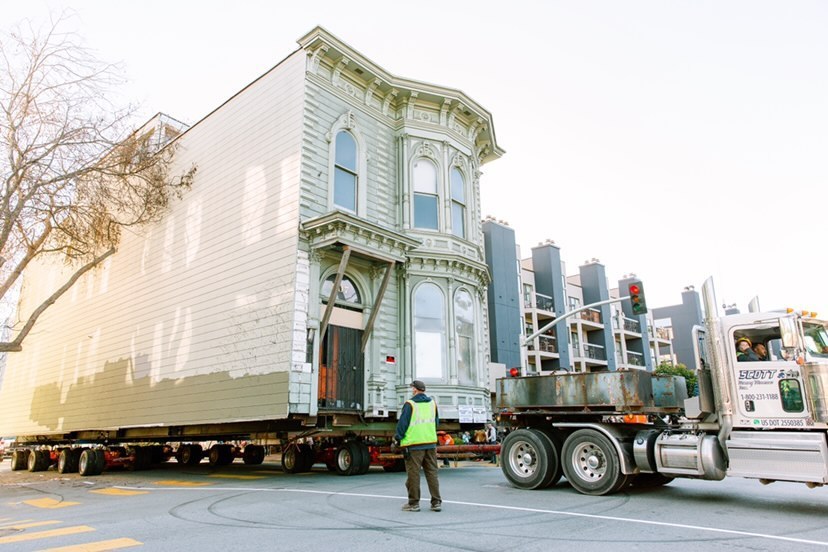 A 139-Year-Old Victorian Home Was Relocated In SF This Weekend, And The ...