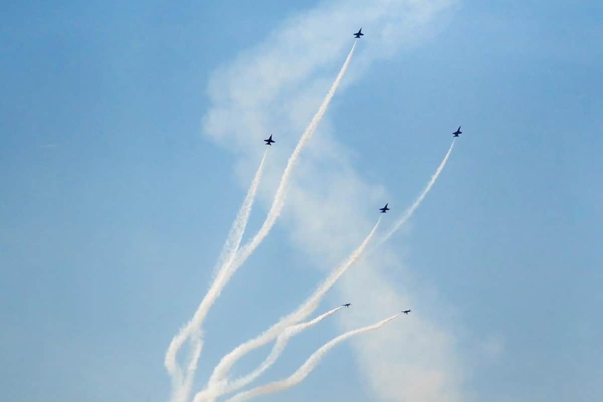 40 Epic Photos Of The Blue Angels Flying Over San Francisco This ...