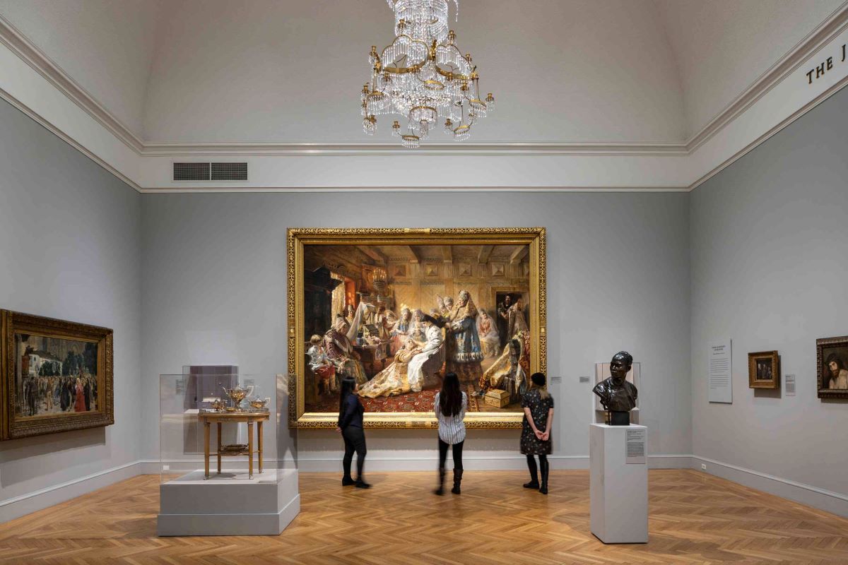 San Francisco's Legion of Honor Is Hosting An After-Hours Halloween Party