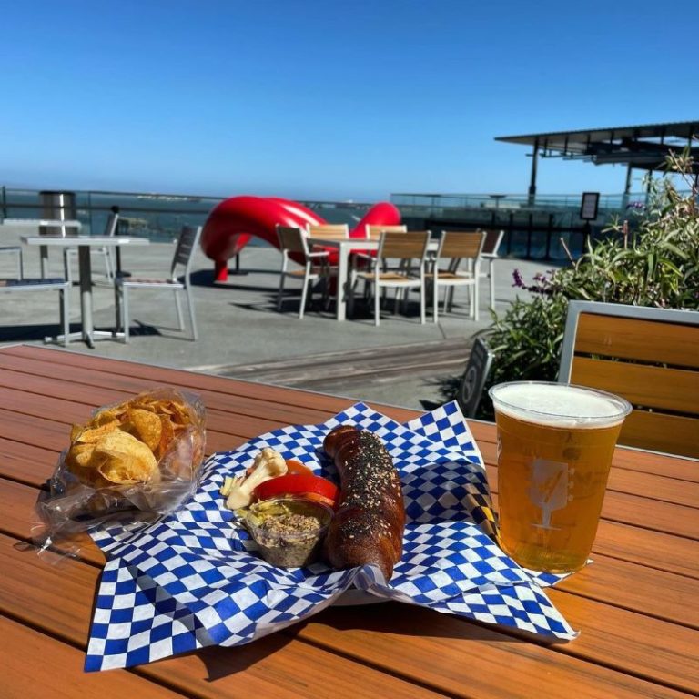 15 Gorgeous Waterfront Restaurants In SF With Ocean Views