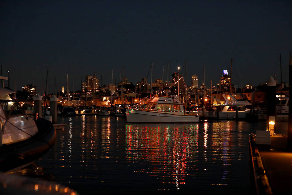 San Francisco's Charming Lighted Boat Parade Returns For The Holidays ...