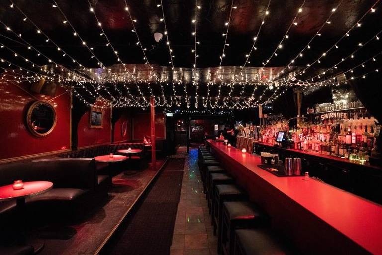 8 Best Comedy Clubs In San Francisco If You Need Some Laughs