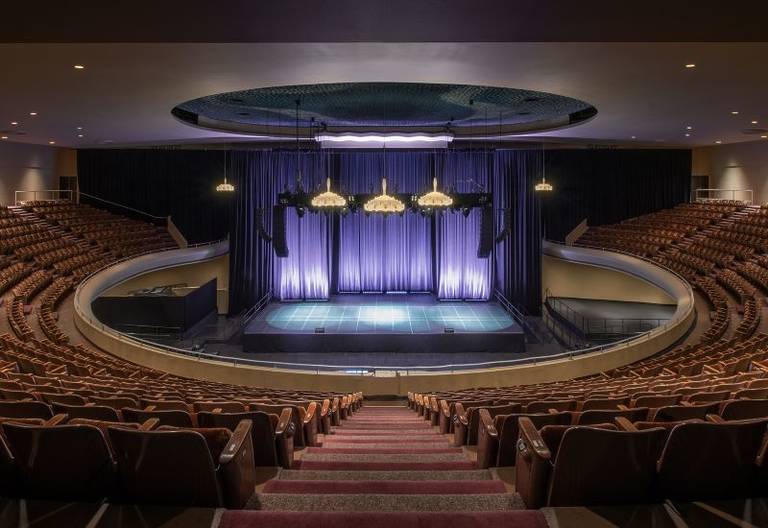 8 Best Comedy Clubs In San Francisco If You Need Some Laughs