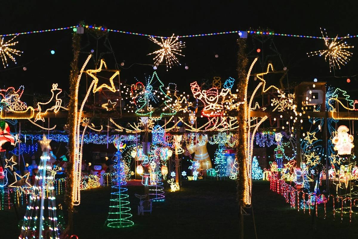 Fresno's Christmas Tree Lane 2025 Attracts 300,000 People