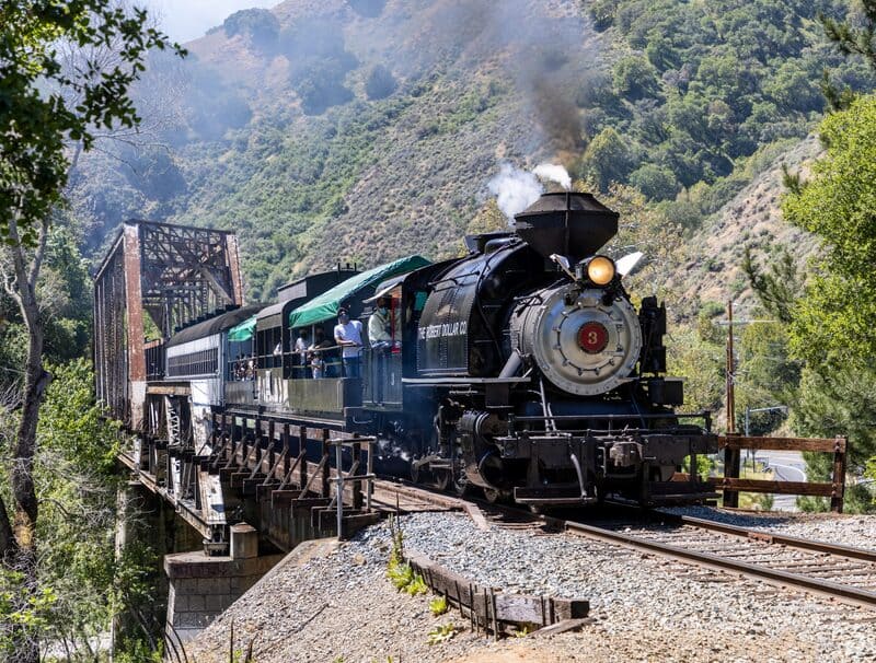 1 hour from SF: This 150-year-old railway has started running passenger ...