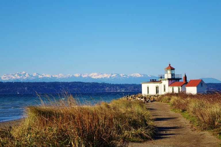 Date Ideas In Seattle: 36 Romantic Escapades In The City