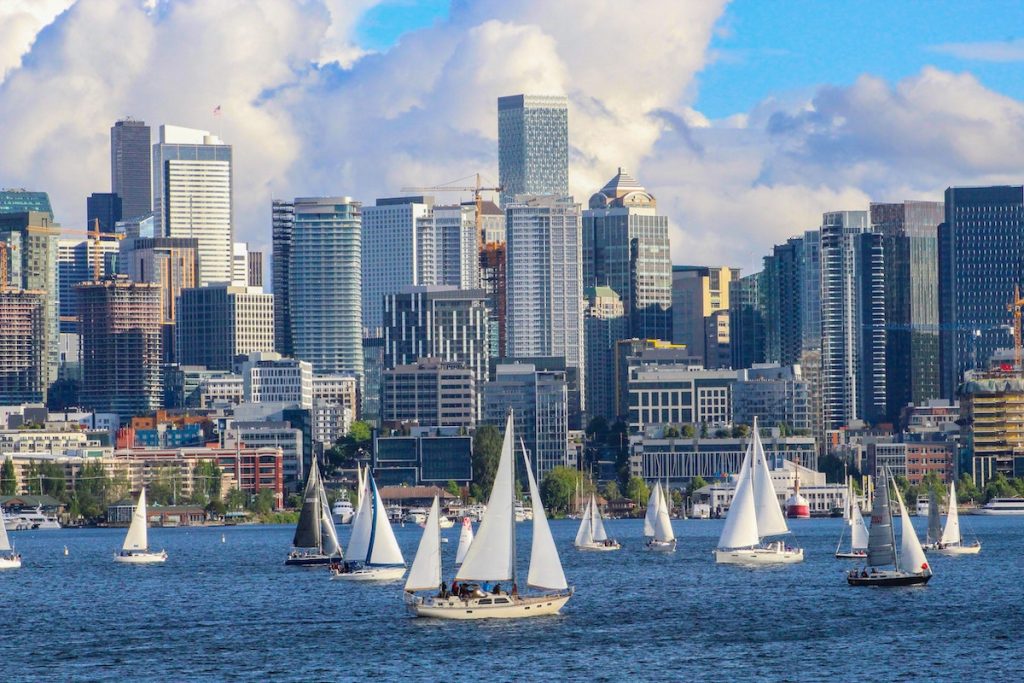 How To Meet People In Seattle, According To Locals