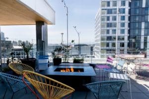The Top 10 Seattle Rooftop Bars For Stunning Views This Summer